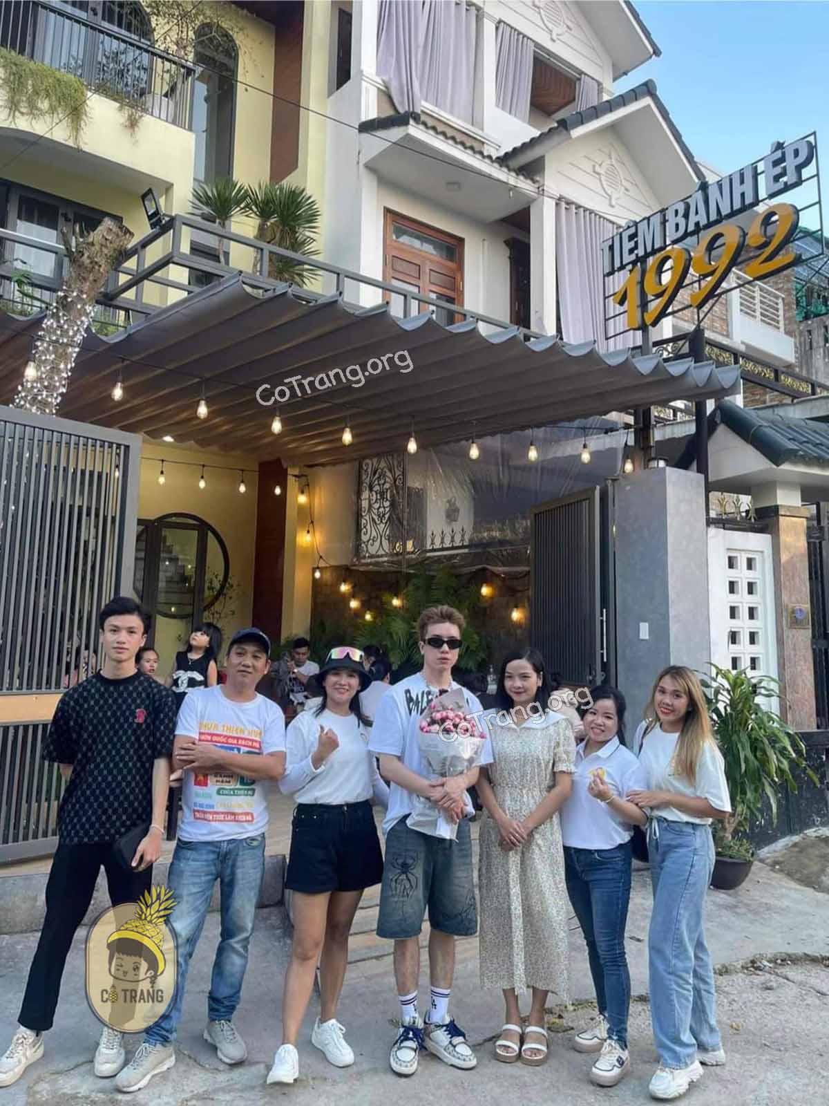 Tiệm Bánh Ép 1992 - Toạ độ thưởng thức Bánh Ép và Ốc Nhồi ngon tại Huế ...