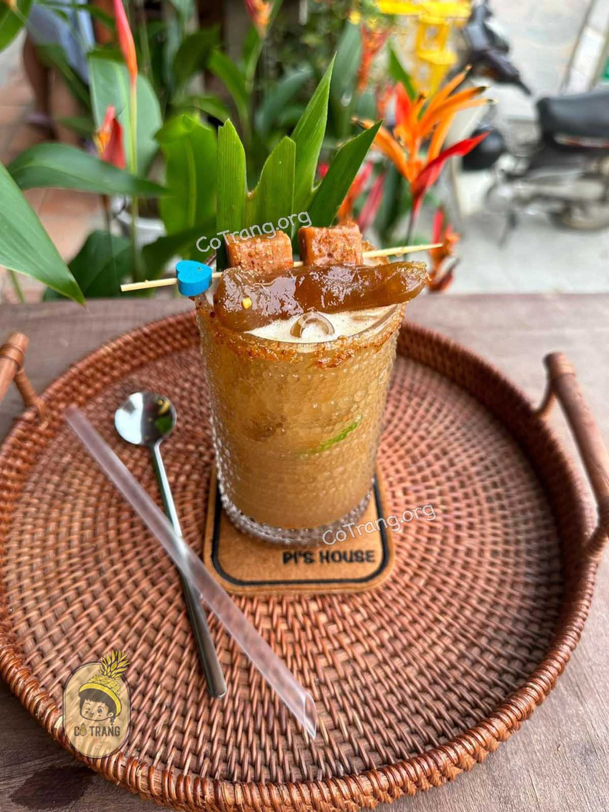 Pi’s House Coffee Đồng Hới - Quán cafe xinh xắn view cầu Nhật Lệ, menu ...