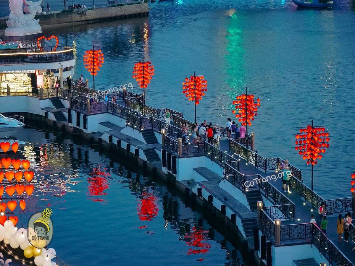 Icon Rooftop Danang Riverside - Khu Vườn cực chill trên sông Hàn, menu ...